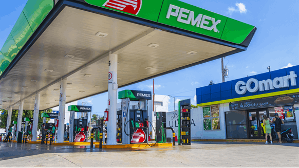 Pemex Production Down 700,000 Barrels after Deadly Blast | Rigzone