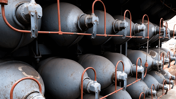 Royal Starts Up Helium Plant in Alberta | Rigzone